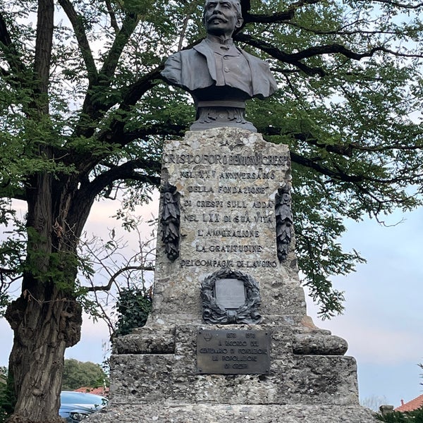 Busto di Cristoforo Benigno Crespi - Crespi d'Adda, Lombardia