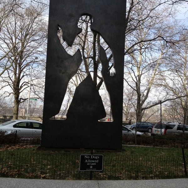 Ralph Ellison Memorial Park - West Harlem - 8 tips