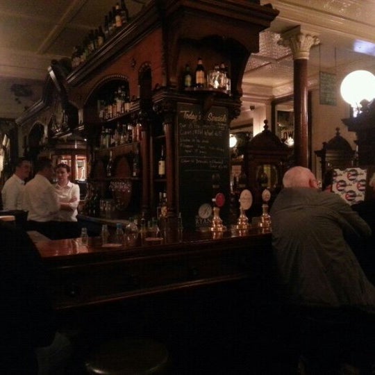 Ryan's - Bar in Arbour Hill