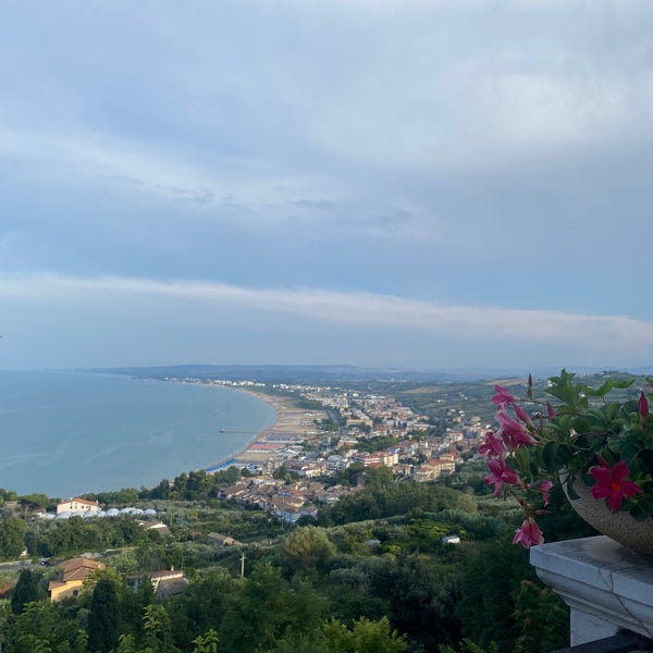 Vasto - 10 tips from 624 visitors