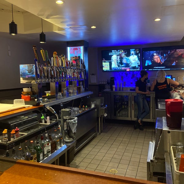 Hooters - 32 tips from 1831 visitors