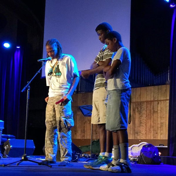 Judson University Lindner Tower - College Residence Hall in Northwest Elgin