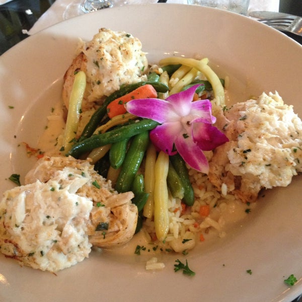Photos at Circles Waterfront Dining - Seafood Restaurant in Apollo Beach