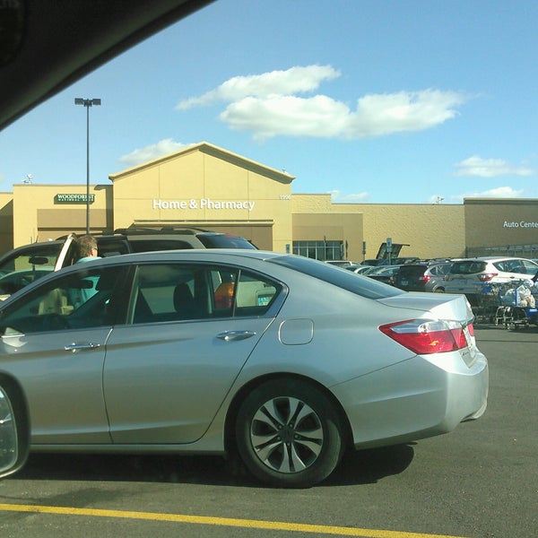 Walmart Supercenter - 1996 E Main St