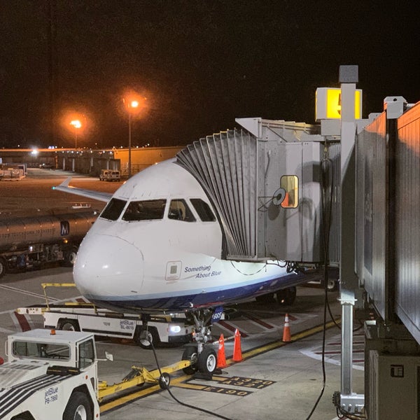 Gate 5 - Terminal A, East Concourse