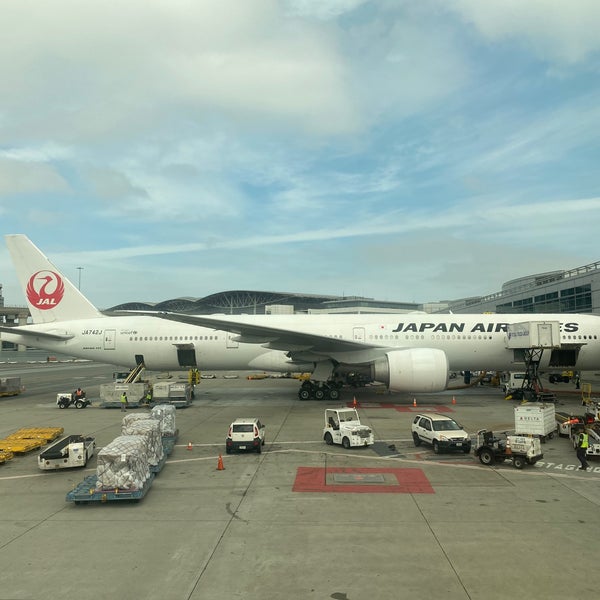 Gate A10 - 3 tips from 1574 visitors