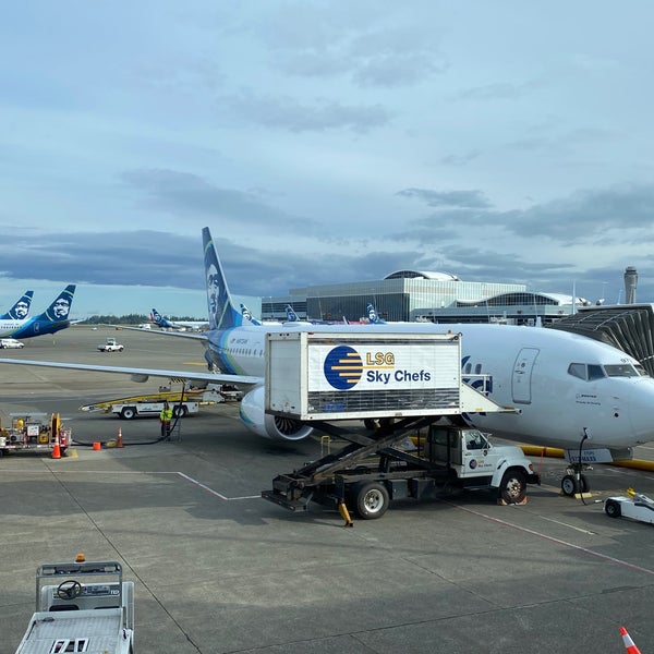 Gate D3 - Airport Gate in SeaTac