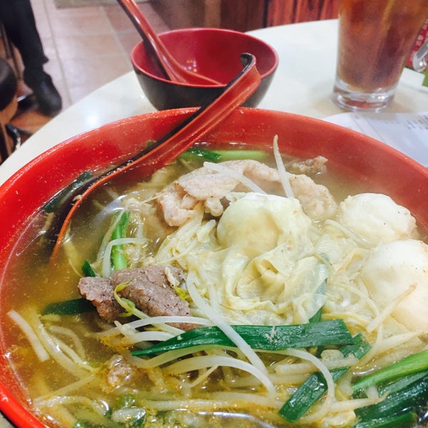 Ah Fong Shanghai Wonton - Dumpling Restaurant in Tsim Sha Tsui