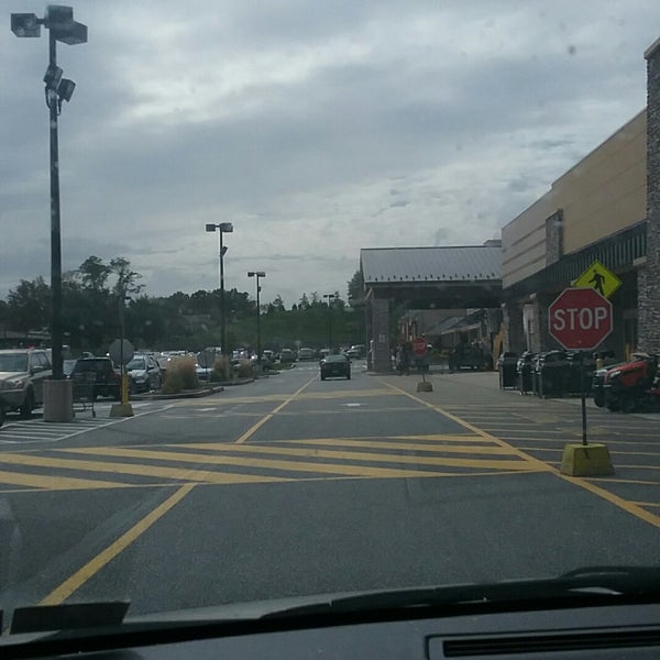 Quarry Center - Shopping Plaza in Haverford