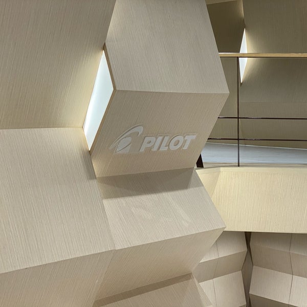 อาคารไพล็อต (Pilot Building) - 1 tip from 135 visitors