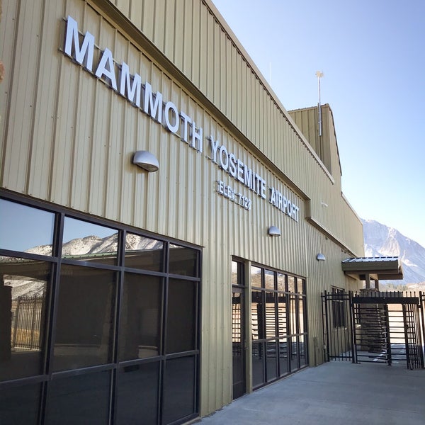 Mammoth Yosemite Airport Logo