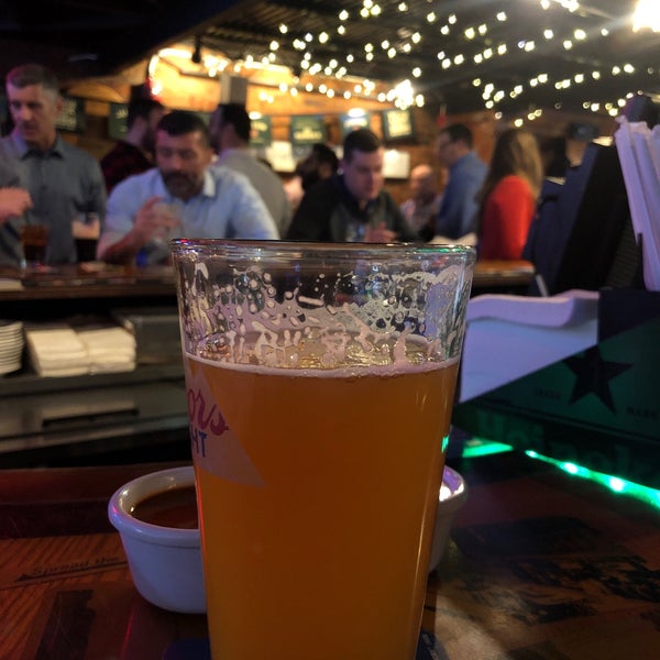 The Hub Pub - Bar in Boston