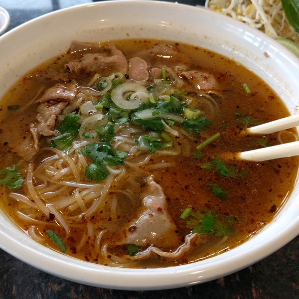 Mi Pho Song Vu - Vietnamese Restaurant
