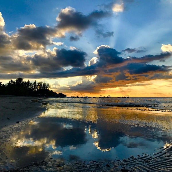 Tamarin Bay - Surf Spot