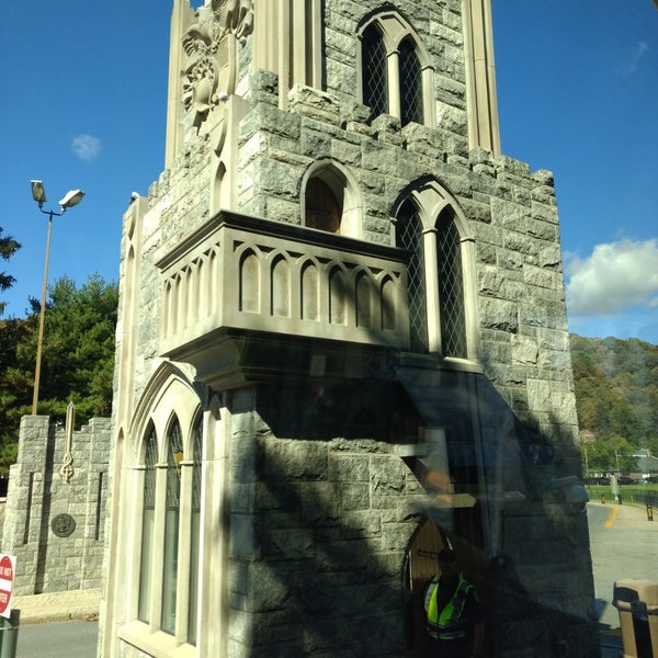 West Point - Thayer Gate (Military Police Checkpoint) - Military Base ...