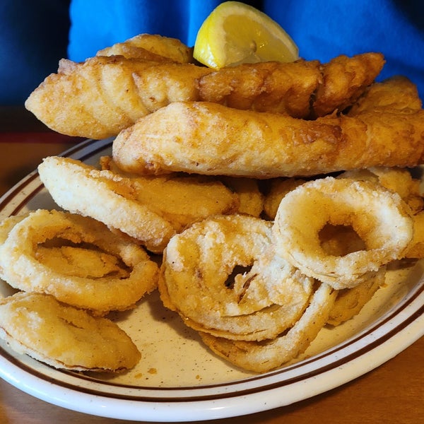 U.S.S. Chowder Pot III - 560 E Main St