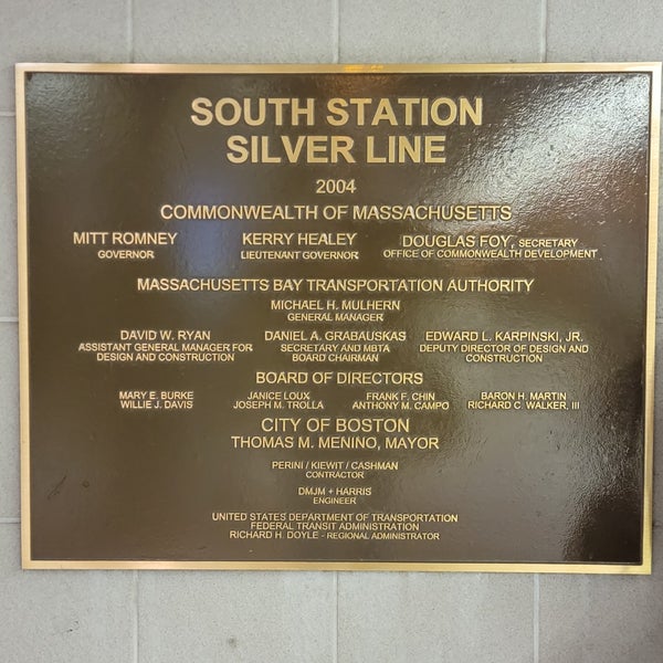 MBTA Bus Stop - South Station Silver Line (SL1/SL2) - Downtown Boston ...