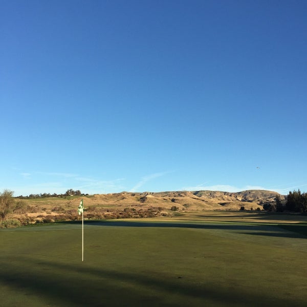 Rustic Canyon Golf Course - Golf Course