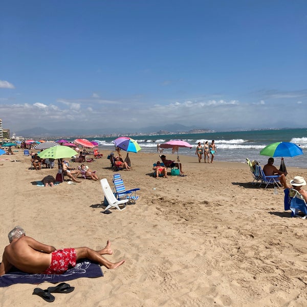 Playa de Arenales del Sol - C. Marbella, 9