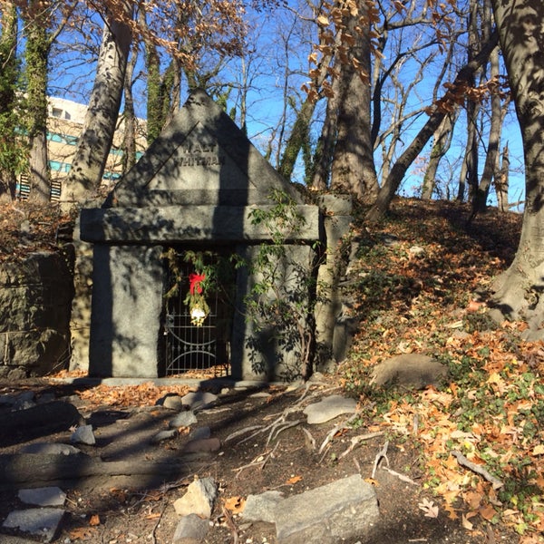 Harleigh Cemetery - Camden, NJ