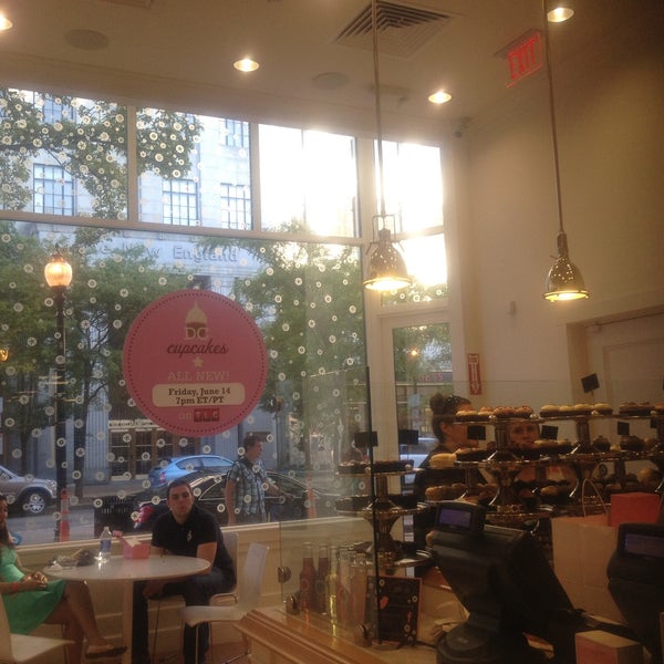 Georgetown Cupcake - Back Bay East - 113 tips from 5822 visitors