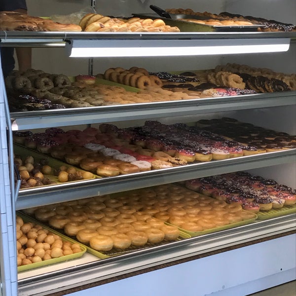 Grand Donuts - Donut Shop