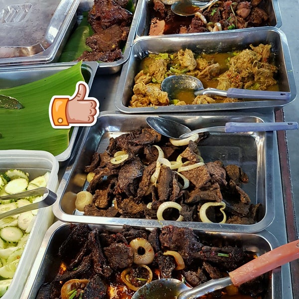 Nasi Kerabu Golok (Kak Jah) - Asian Restaurant in Machang