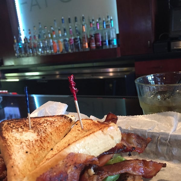 Fat City Bar & Grill - Bar