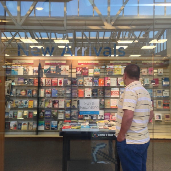 Books-A-Million (Now Closed) - Bookstore