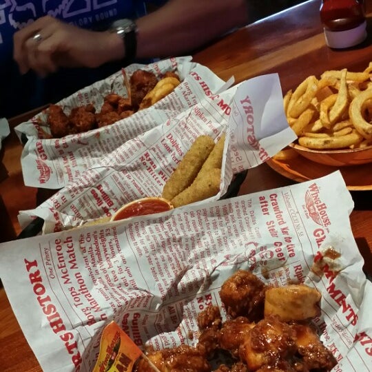 Photos at WingHouse - 15 tips from 802 visitors