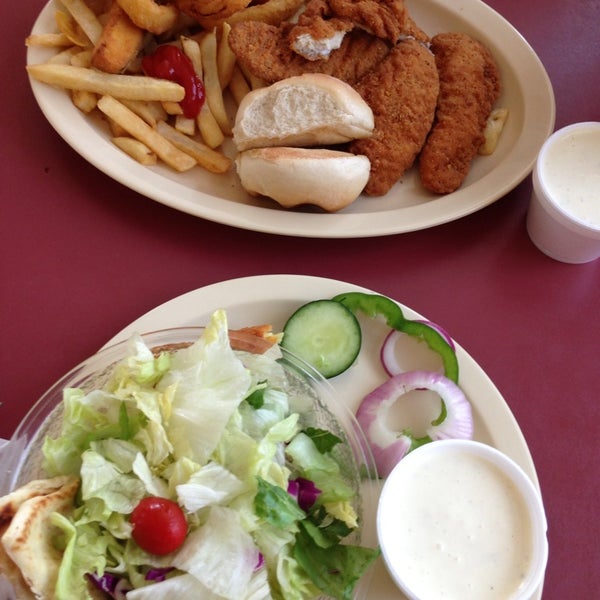 Vicky's Restaurant - 2 tips from 174 visitors