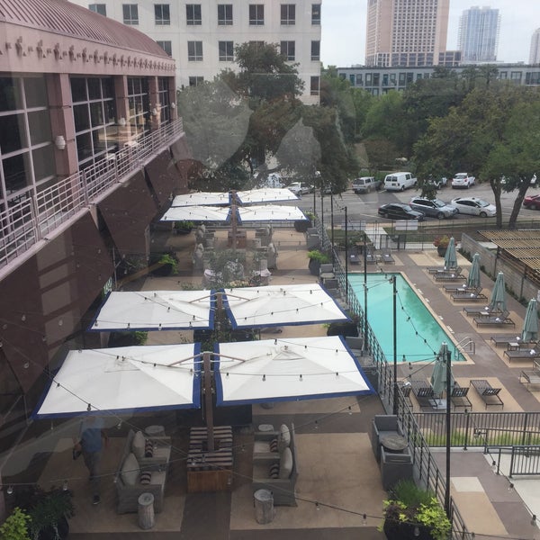 Sheraton Austin Hotel at the Capitol - Downtown Austin - 701 E 11th St