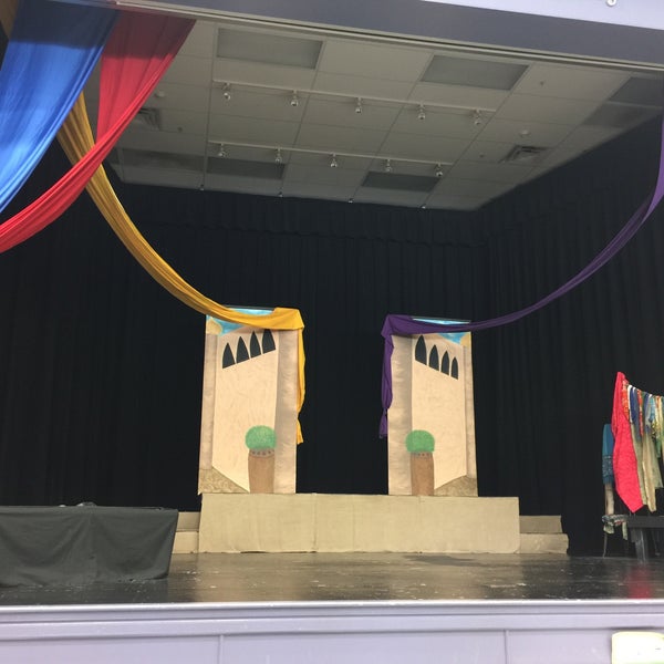 Holt Middle School - 65 visitors