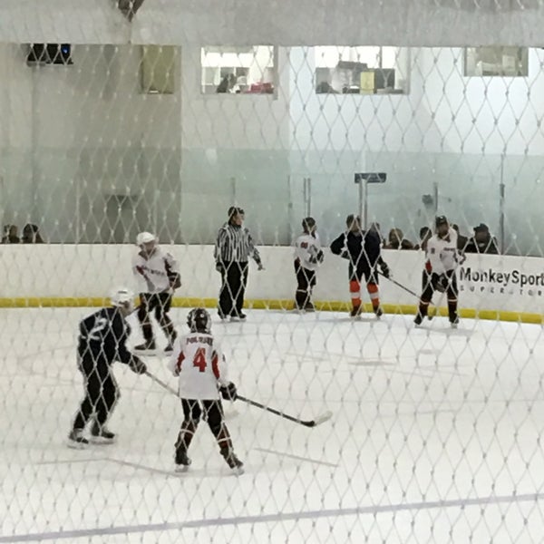 KHS Ice Arena - Skating Rink in Platinum Triangle