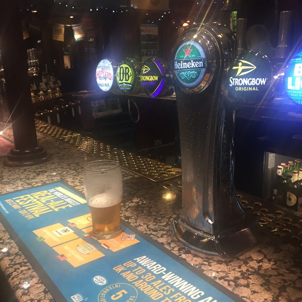 The Moon Under Water (Wetherspoon) (Now Closed) - Pub in Balham