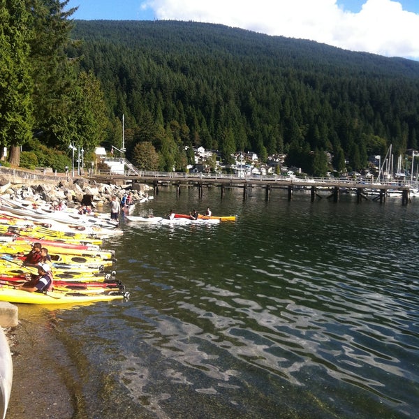 Deep Cove Kayak - Sporting Goods Shop in Deep Cove
