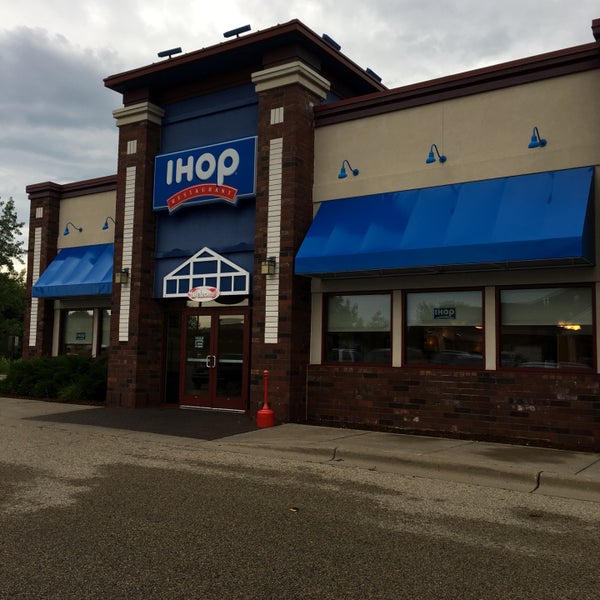 IHOP - 7680 10th Street North