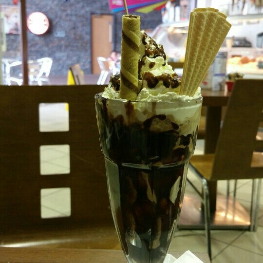 Frederick's Ice Cream - Ice Cream Parlor in Manchester