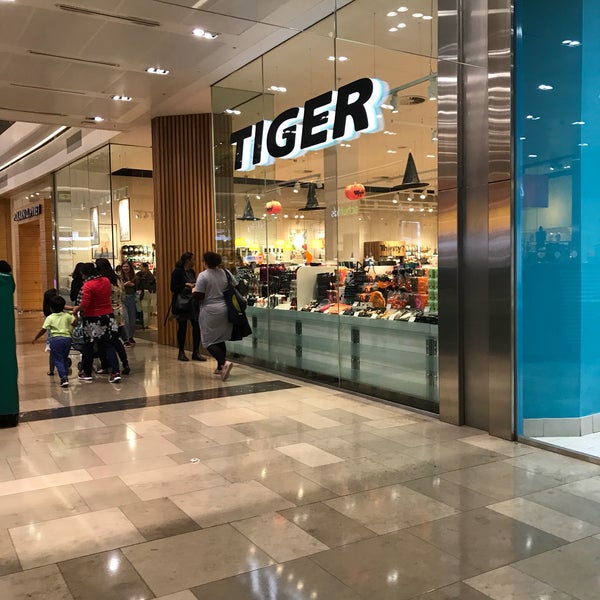 Flying Tiger - Gift Store in London