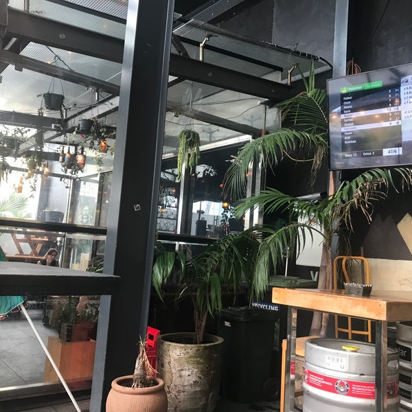 No.1 Queen Street Cafe - Britomart - 1 Queen St.