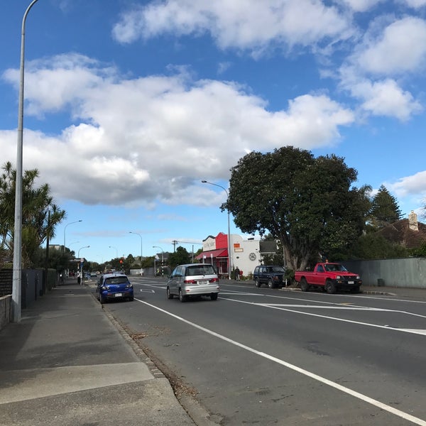 Point Chevalier - Neighborhood