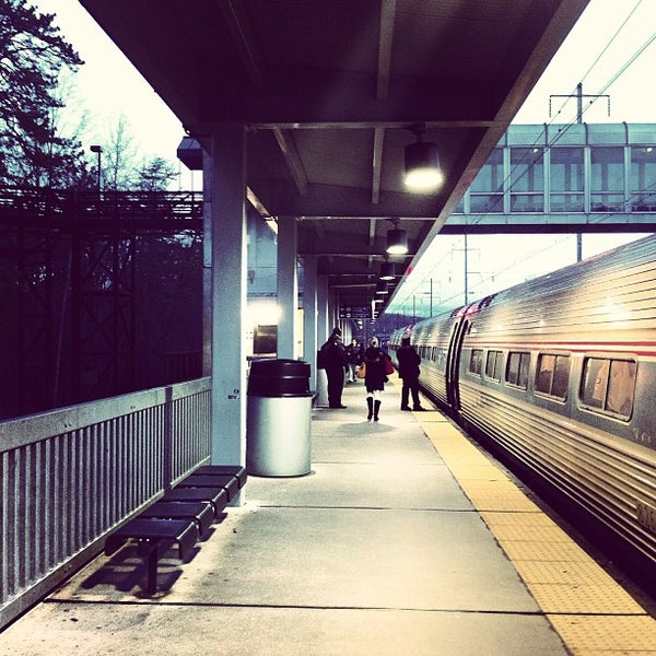 BWI Amtrak/MARC Rail Station (BWI) - Train Station in Linthicum