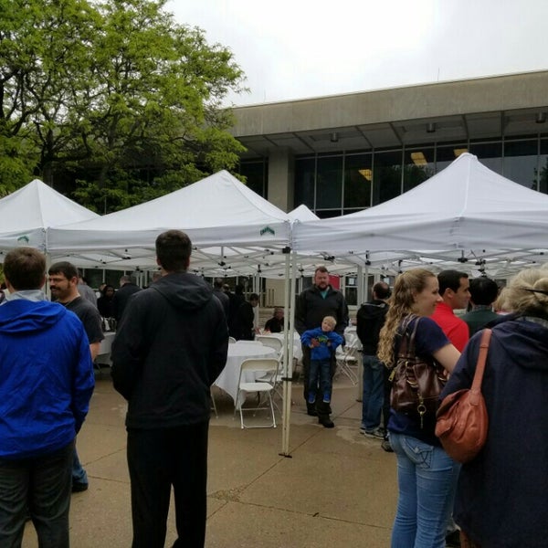 Meiling Hall - College Administrative Building in Columbus