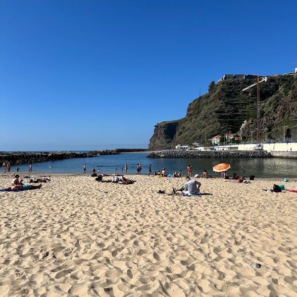 Praia da Calheta - Beach in Calheta