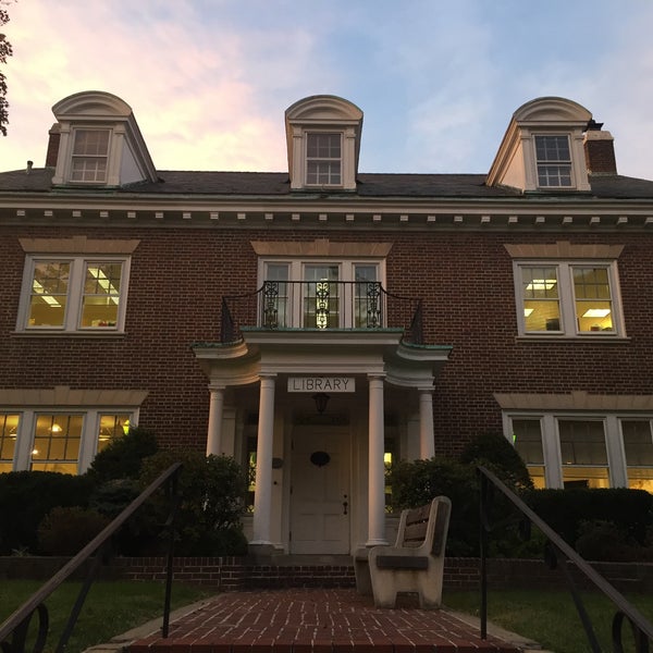 Nazareth Memorial Library - Library in Nazareth