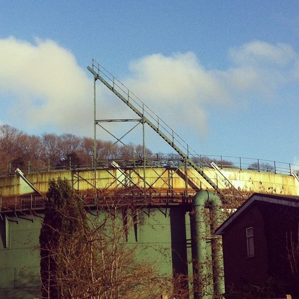 Whyteleafe Holder Station - Downs Way