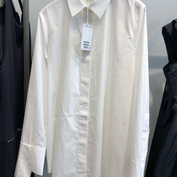 COS - SoHo - 129 Spring St