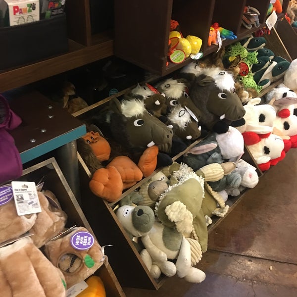 Hip Hound - Pet Supplies Store in Portland