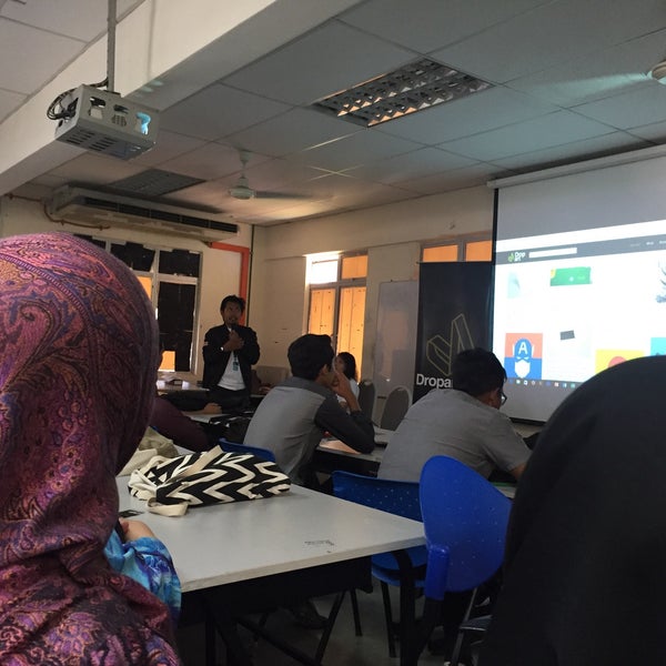 FSKM (FSSR - Graphic Design NEW) UiTM Sri Iskandar - University