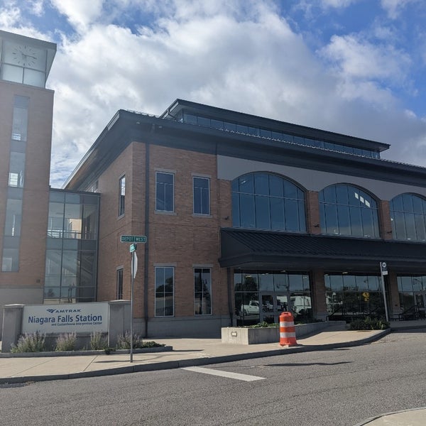 Amtrak Station - Niagara Falls (NFL) - Train Stations in Niagara Falls